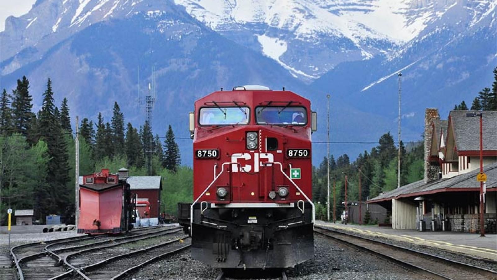 cp-s-volume-delays-rising-ahead-of-possible-strike-journal-of-commerce