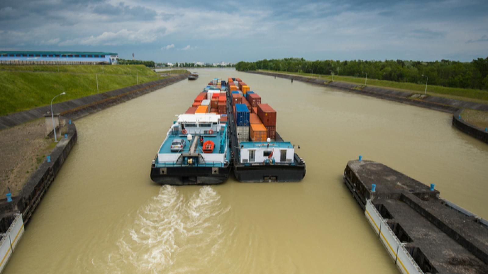 Five US container-on-barge projects get federal funding | Journal of ...