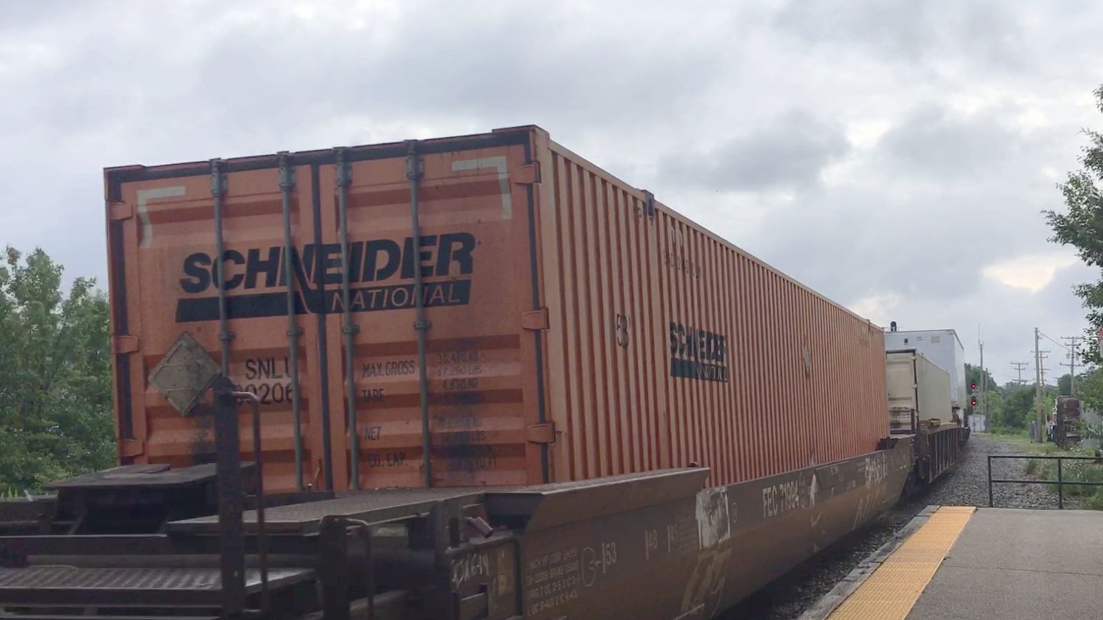 Amazon intermodal move doesn’t worry Schneider | Journal of Commerce